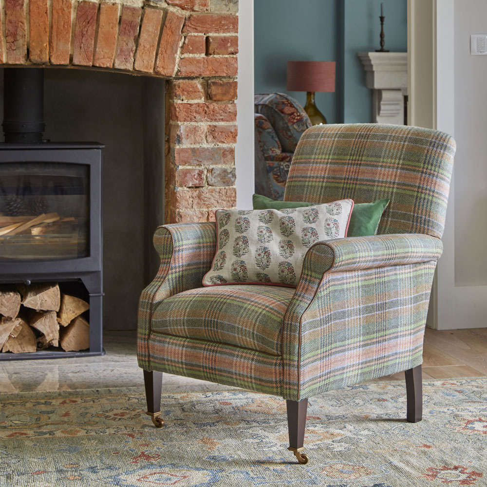 Ian Sanderson Fabrics & Upholstery - Beautiful Designer Fabrics